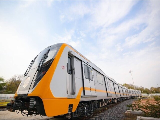 What Makes The Trains For Agra Metro So Special? - News18