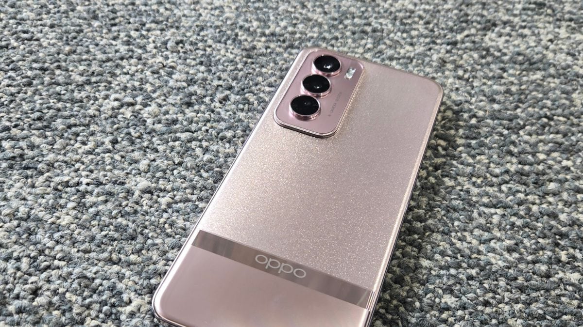 Oppo Reno 12 Pro Focuses On Style And AI In Equal Doses | Tech News ...