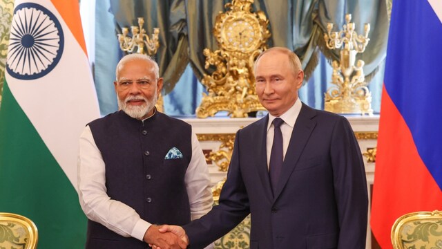 Modi In Russia: PM Concludes Two-day Visit After Receiving Russia's ...