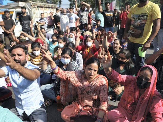 SFI Activists Stage Protests Against 'irregularities' in NEET, UGC-NET ...