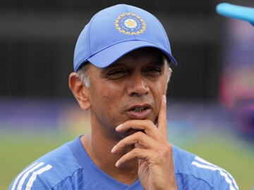 'Another Star In The Making?' Rahul Dravid's Youngest Son Scores Maiden ...