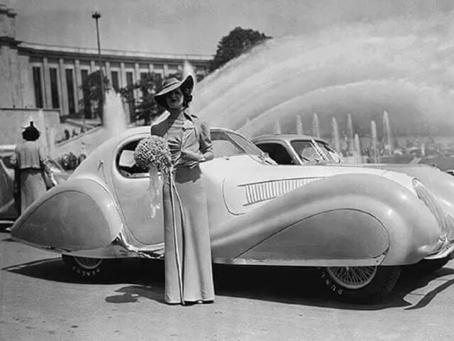 Tragic Tale of Stella Mudge: From Cabaret Dancer to Enigmatic Queen of ...