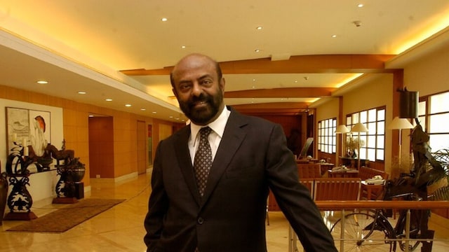 HCL Founder Shiv Nadar's Journey: From Textile Mill to TCS, Infosys ...