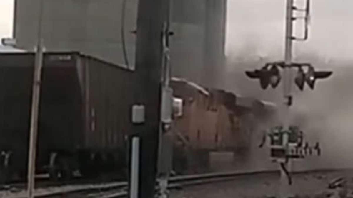 US Teen Accused Of Causing Train Derailment To Film Crash And Post It To YouTube | Viral News ...