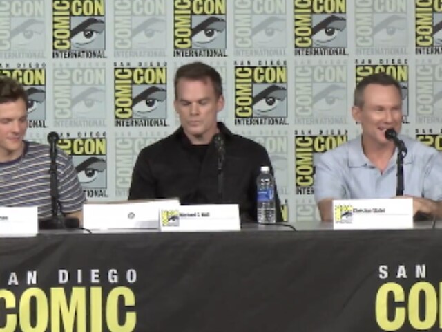 Michael C Hall Surprises Fans At San Diego Comic Con With New Dexter ...