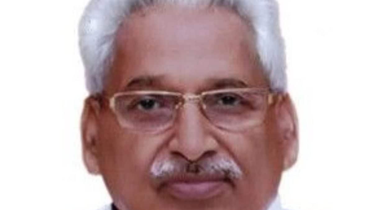 UP: Samajwadi Party Names Mata Prasad Pandey As Leader Of Opposition In ...