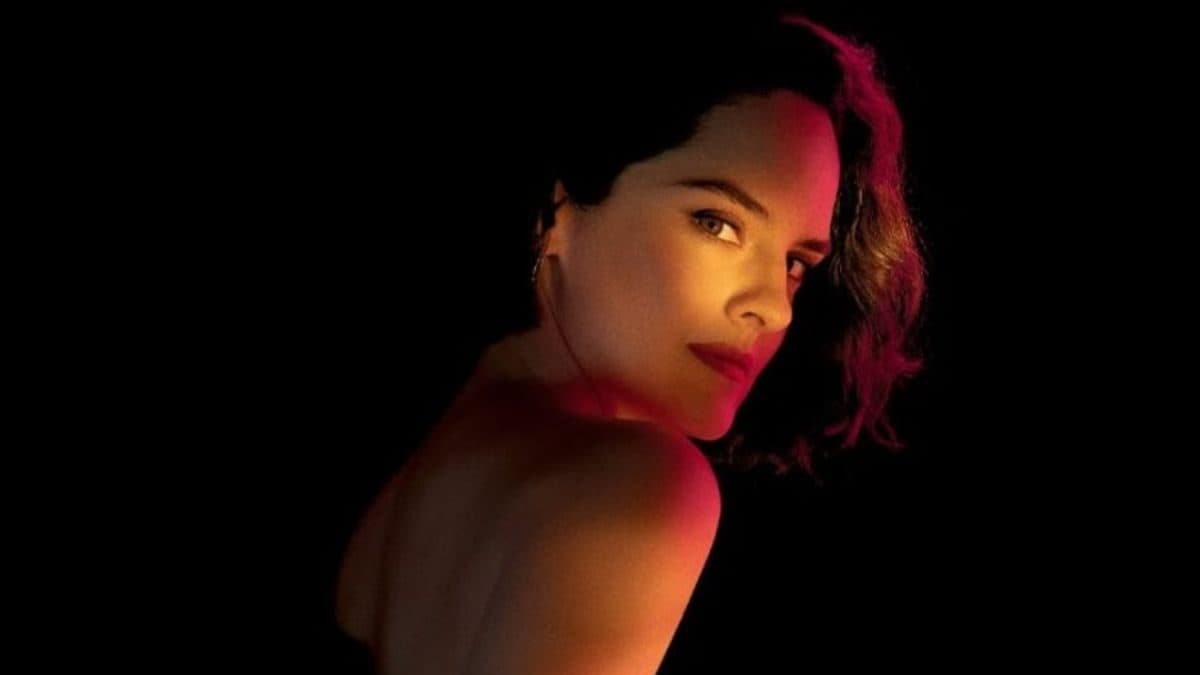 Emmanuelle Trailer: Noemie Merlant And Will Sharpe Lead Steamy New ...