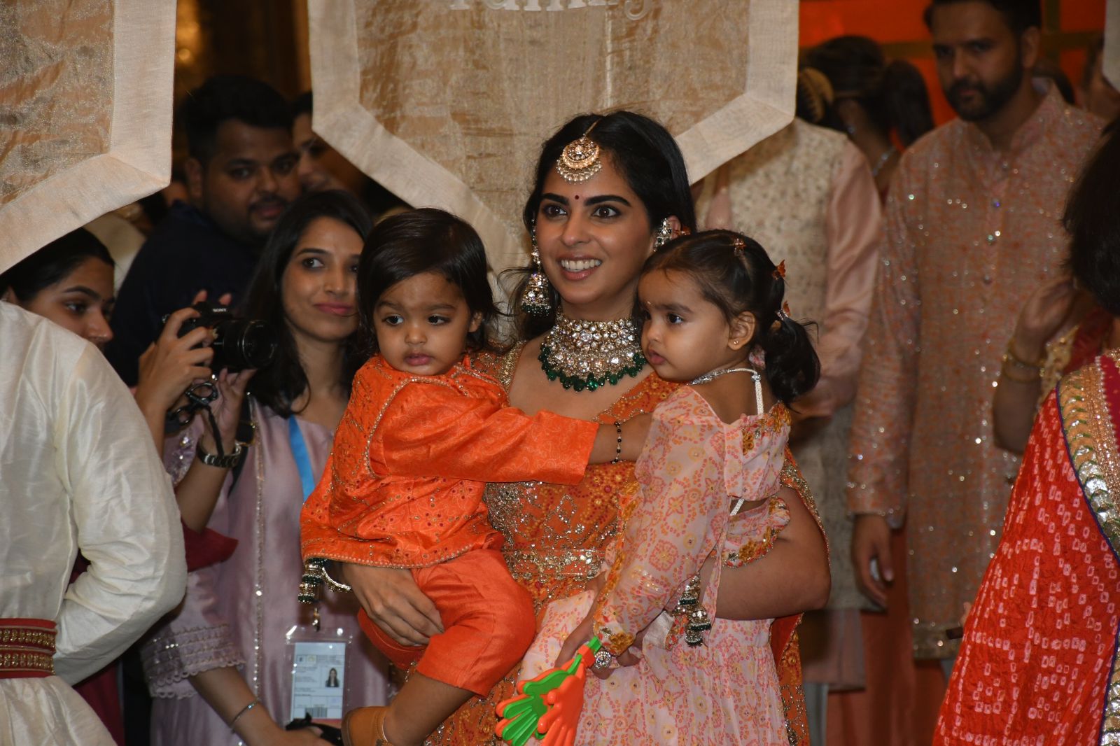 Mukesh Ambani Adores Isha Ambani's Children Aadiya Shakti and Krishna At Anant and Radhika's ...