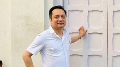 'Services Resumed': Journalist Abhijit Majumder After His Phone Number ...