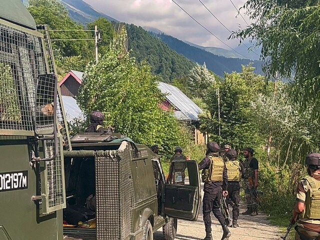 2 Army Personnel Killed, 6 Injured In Encounter With Terrorists In J&K ...