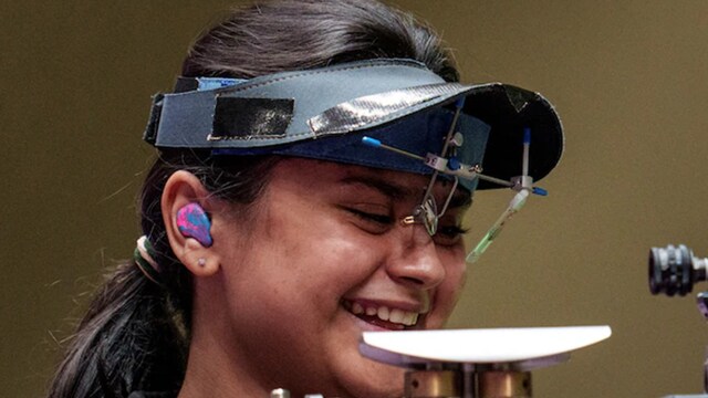 Avani Lekhara Wins Gold With Paralympic Record in Women's 10m Air Rifle ...