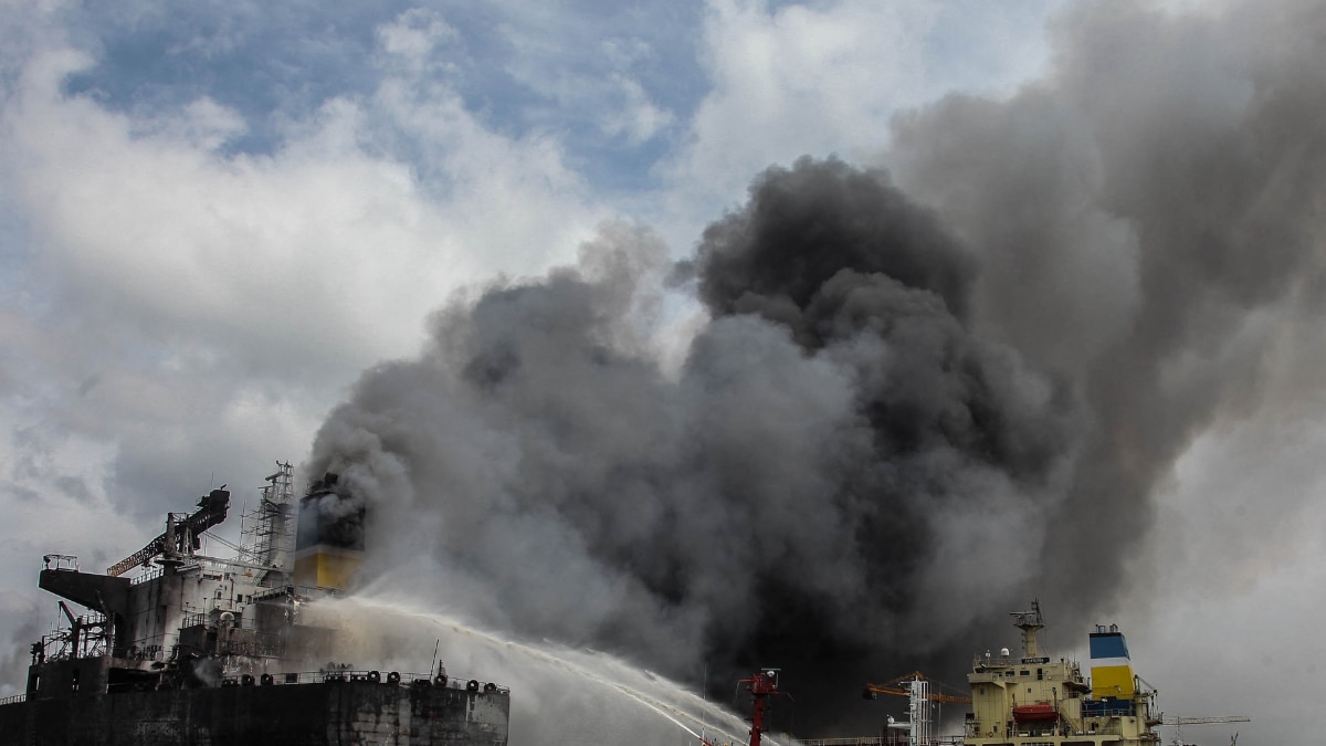 Tanker Ship Catches Fire off Indonesia's Bali Island, 5 Crew Dead, 15 ...