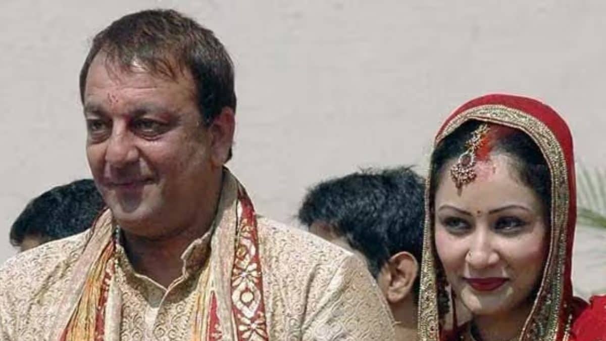 From Dating His Co-star To 3rd Marriage, A Look At Sanjay Dutt's ...