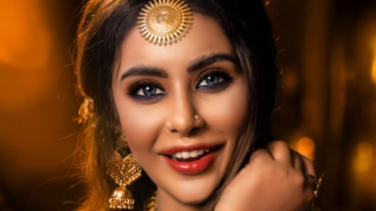 Actress Sri Reddy’s Now-deleted Suicide Post Grabs Internet’s Attention ...