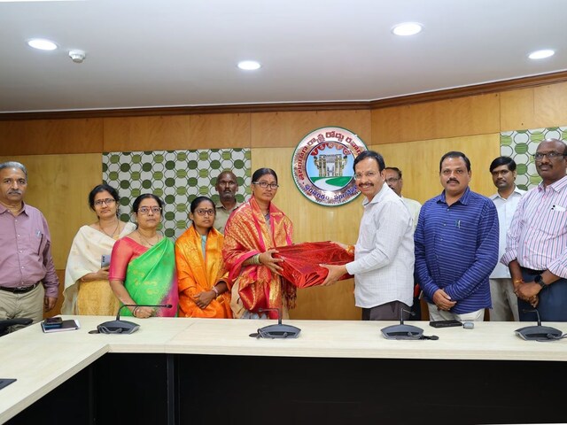 Baby Born On Telangana RTC Bus Receives Lifetime Free Travel Pass - News18