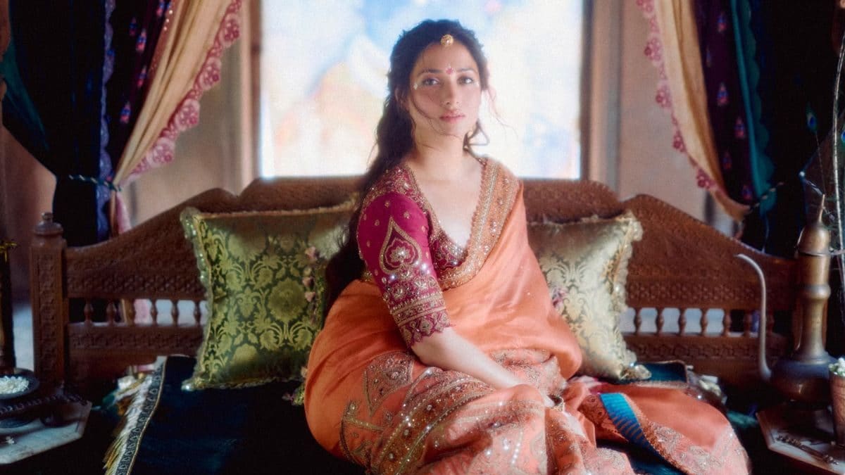Tamannaah Bhatia Exudes Divine Charm As Modern-day Radha In Peach Designer Saree | Movies News ...