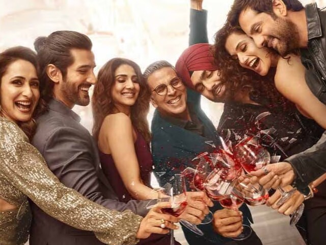 Khel Khel Mein Day 1 Box Office Akshay Kumars Comedy Off To Slow