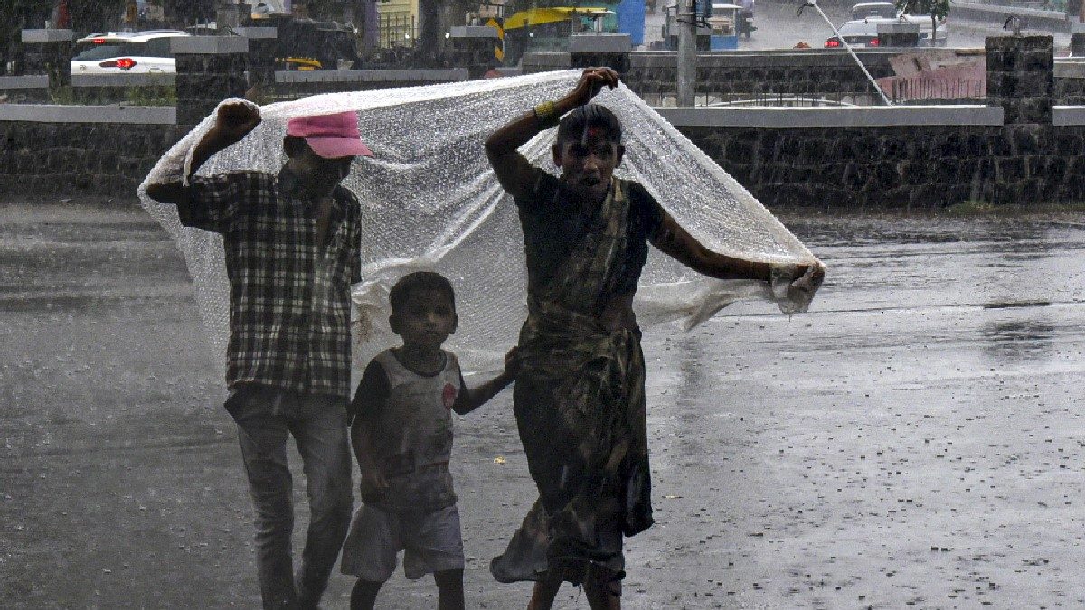 IMD Issues Red Alert For Raigad, Yellow For Mumbai, Forecasts Heavy Rainfall Across Maharashtra ...