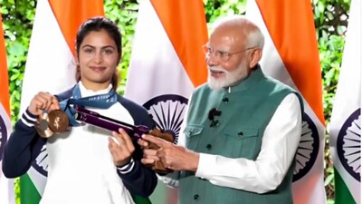 Manu Bhaker Thanks Prime Minister Narendra Modi for Meeting With Indian ...