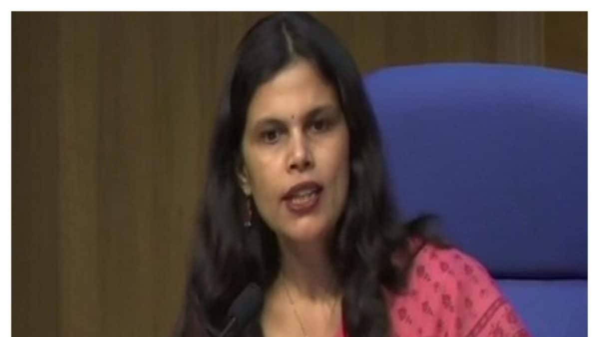 Centre Effects Major Secretary-level Reshuffle - News18 Centre Effects Major Secretary-level Reshuffle - News18