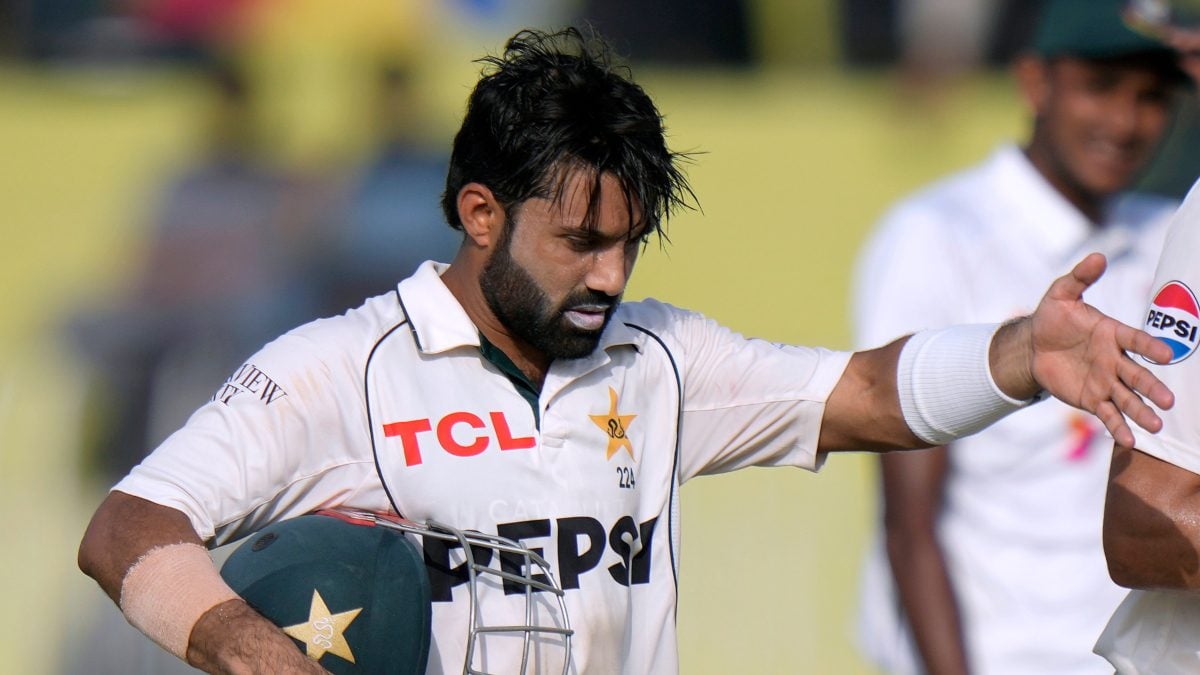 Mohammad Rizwan Denied Chance at Hitting 200 by Captain Shan Masood ...