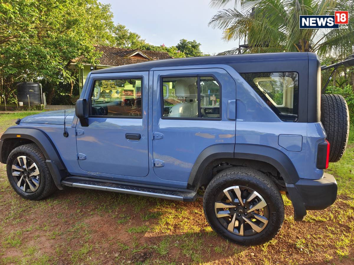 Mahindra Thar Roxx in Pics : See Design, Features, Interior and More