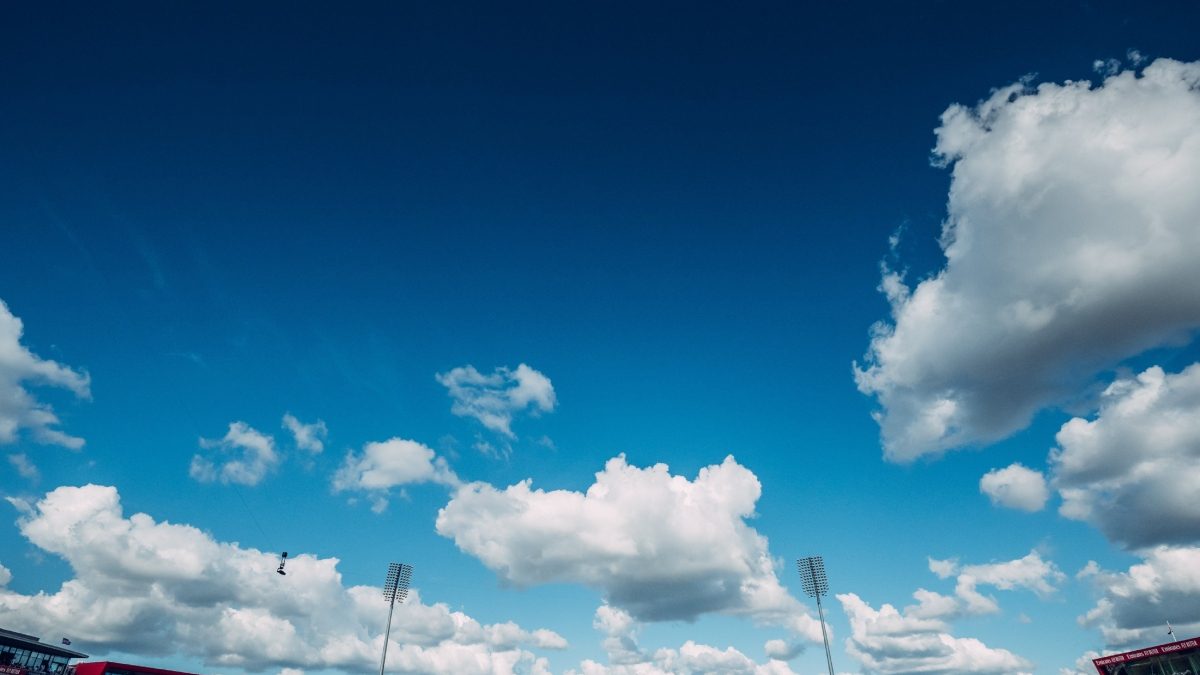 On This Day In 1999: England's Peter Such Earned a Standing Ovation ...