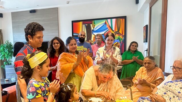 You Mean The World To Us: Sachin Tendulkar Celebrates Mother's Birthday ...