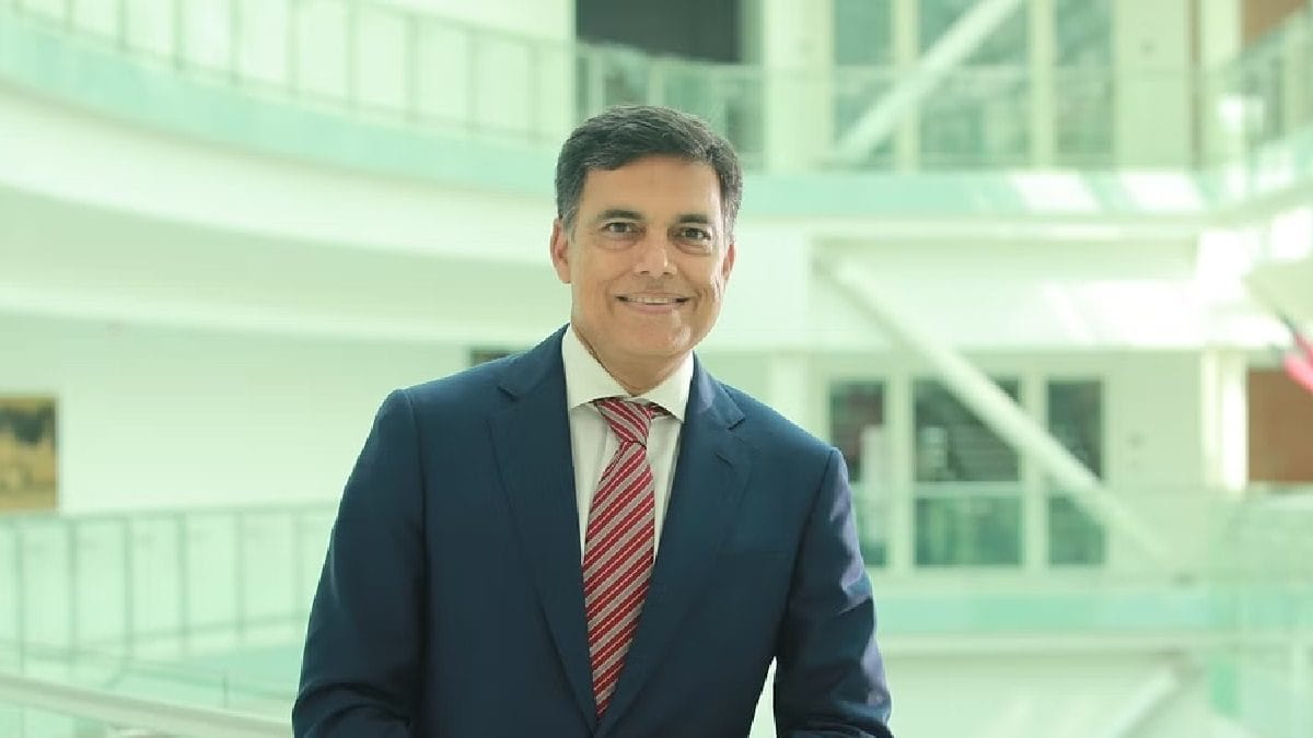 Industrialist Sajjan Jindal Announces MG Windsor Car For Every Indian ...