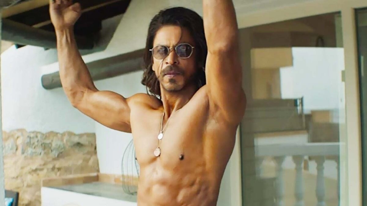 Shah Rukh Khan Recalls His Debut Dream Of 6-Pack Abs And A Lady By His ...