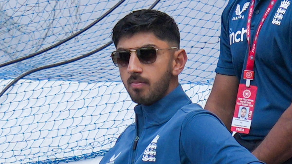 'Look at Film of Nathan Lyon Bowling': England Legend Advises Young ...