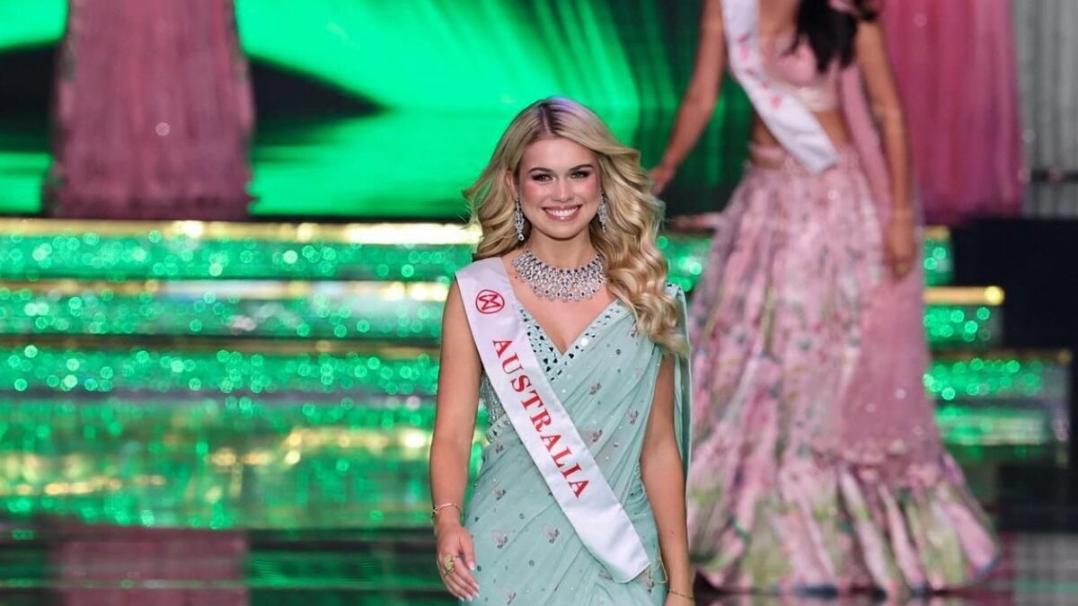When Miss World Australia 2022 Kristen Wright Made Heads Turn In A Saree - News18