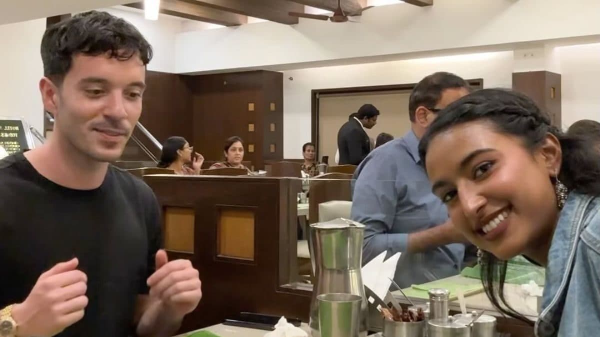 Turkish Vlogger’s Desi Food Tour Will Leave You Wanting For More ...