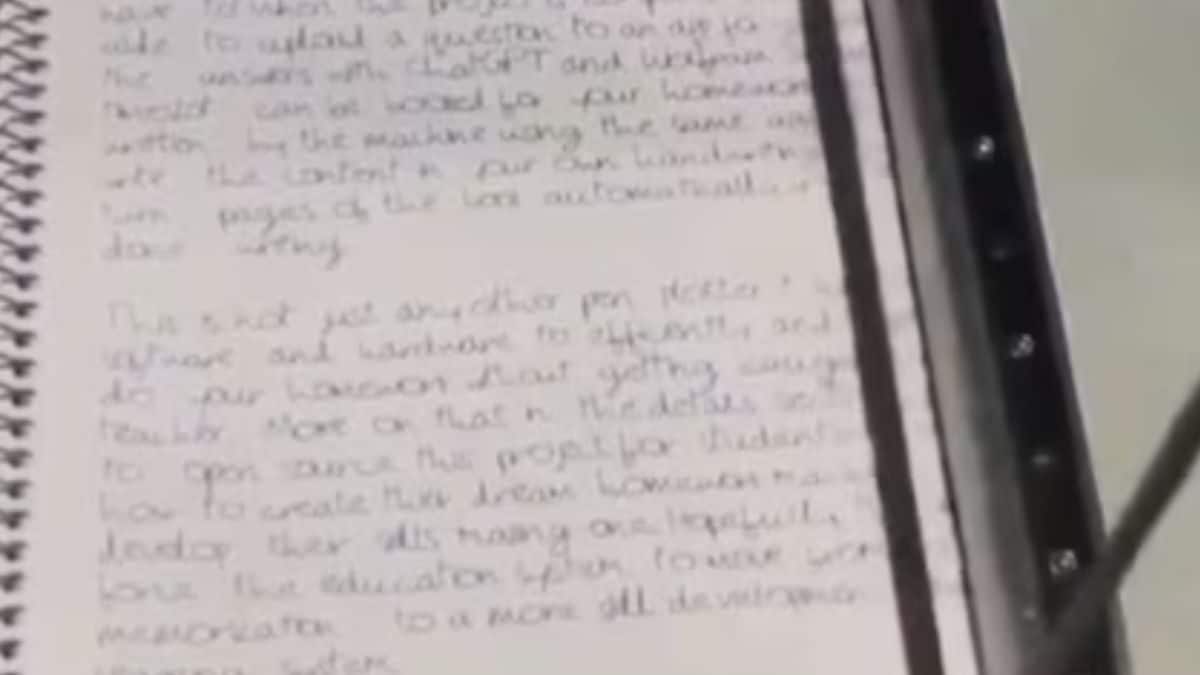 From Typing To Writing, Machine That Mimics Human Handwriting Viral ...