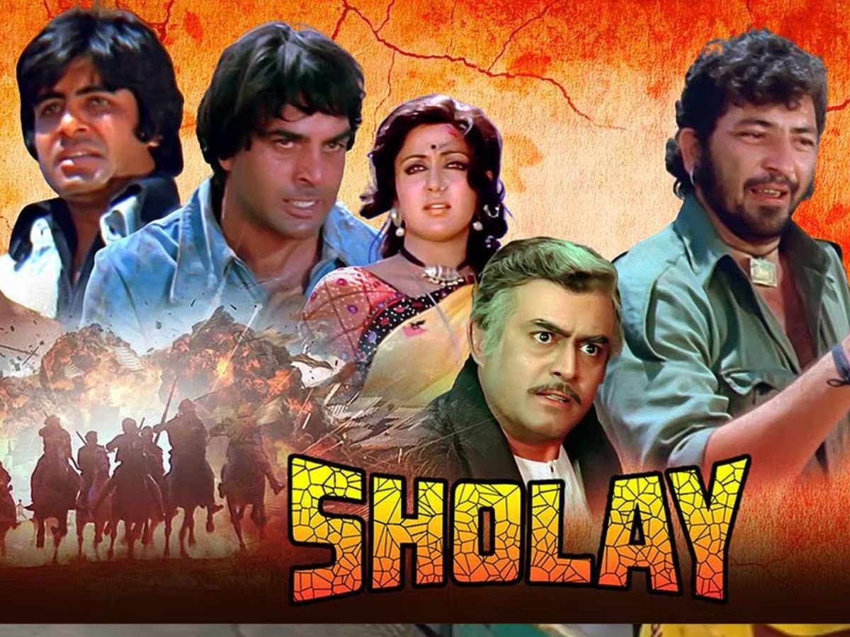 Dharmendra Turns 89: Bollywood He-Man's 10 Must-Watch Movies, Iconic ...