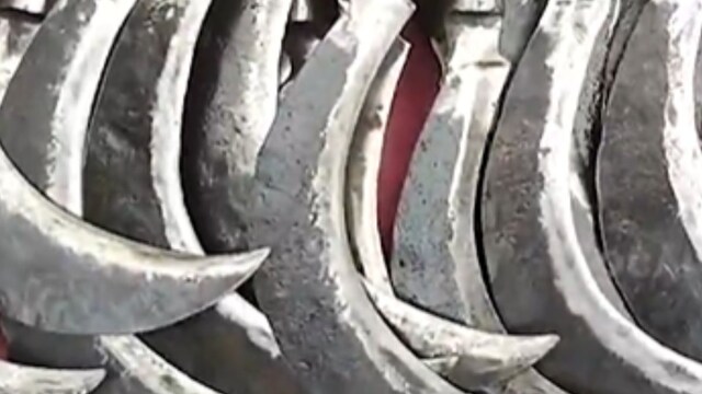 In Karnataka's Puttur, This Man Has Been Making Sickles Using Pure Iron ...