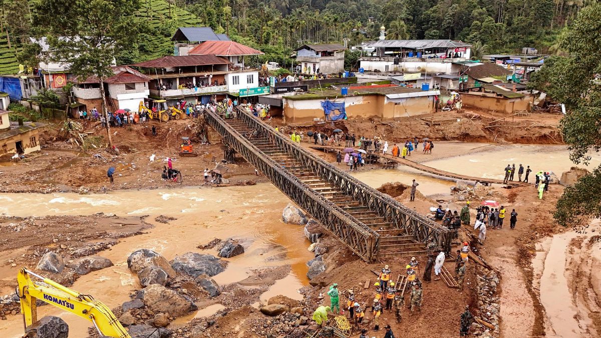 Wayanad Landslide Toll Crosses 300; Army Builds Bailey Bridge For ...