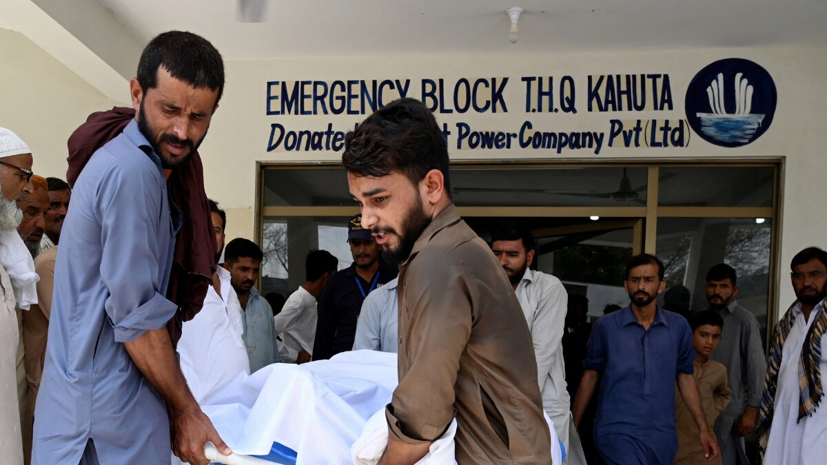 Pakistan: 37 People Killed In Two Bus Separate Accidents | World News ...