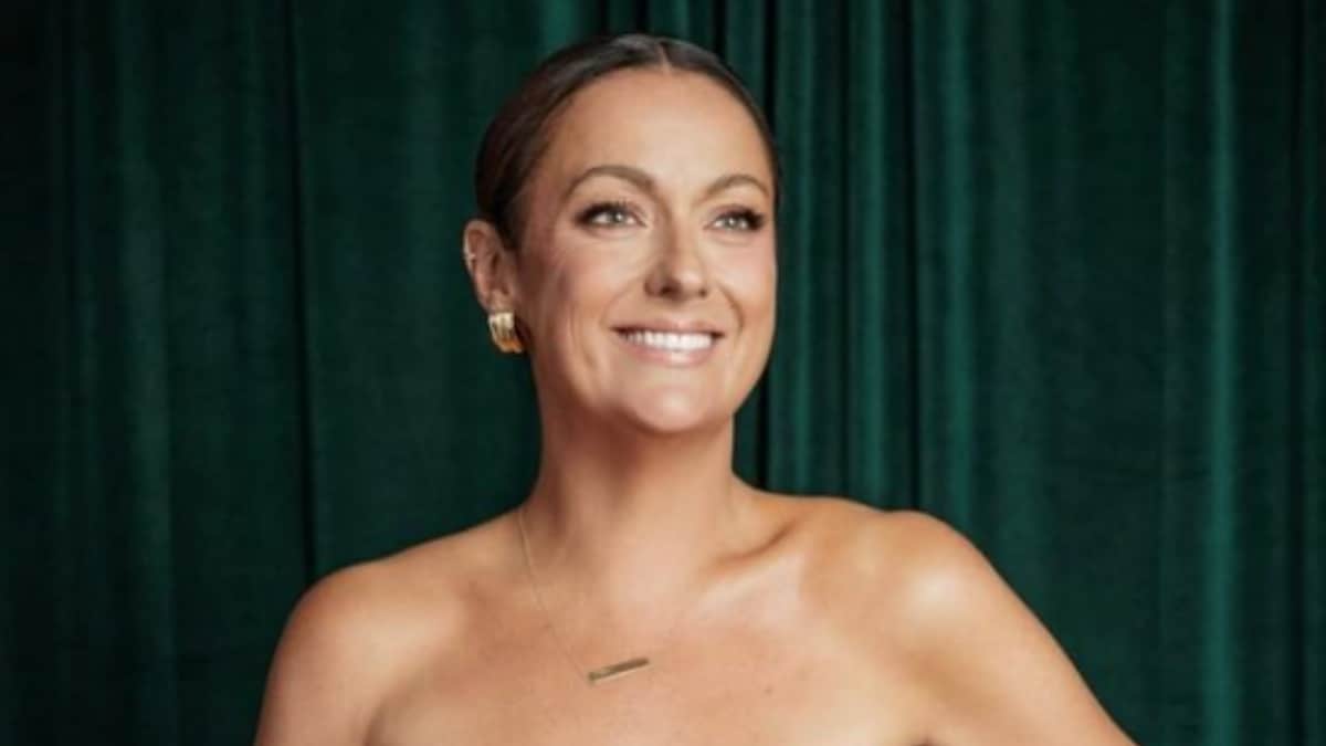 Celeste Barber Says She Is Still Blocked By Emily Ratajkowski Over ...