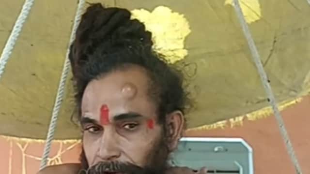 Standing on One Leg for 3 Years, This Baba Vows to Bring Development to ...