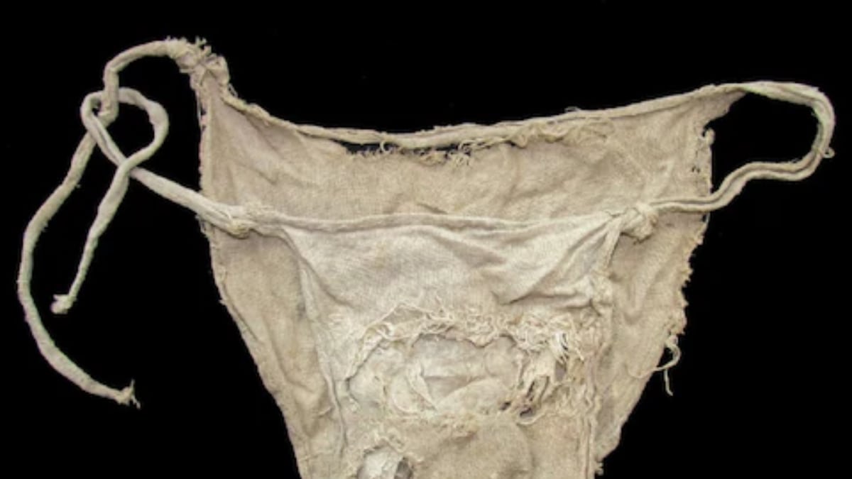 How Did Underwear Come Into Being? Which King Was Buried with 154 ...