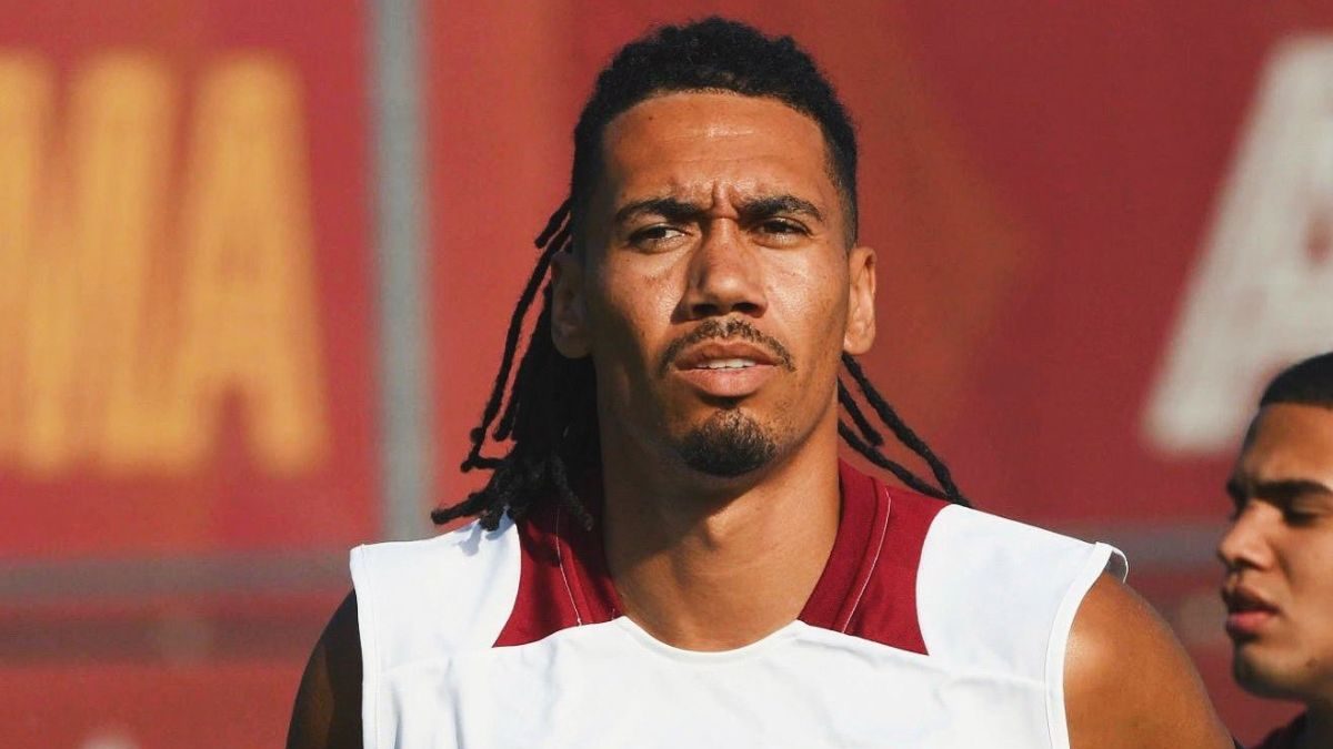 Chris Smalling Seals Saudi Switch With Al-Fayha Move from AS Roma ...