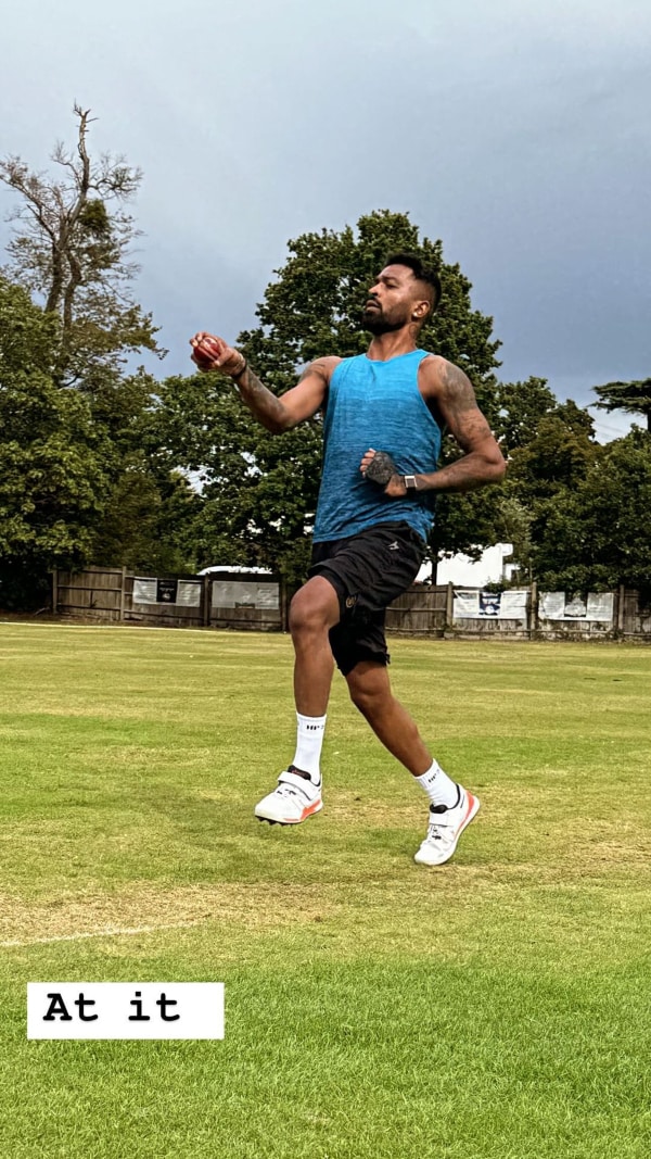 Hardik Pandya Starts Bowling With Red Ball, Sparks Speculations of Test ...