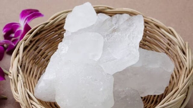 How To Use Alum To Reduce Pigmentation And Get Bright Skin | Lifestyle ...