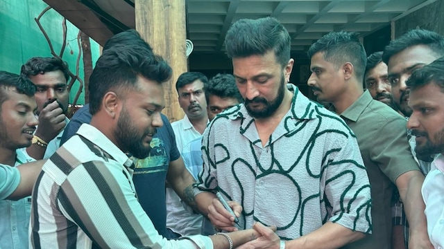 Kiccha Sudeep Flaunts His New Chic Hairdo With Swag As He Steps Out ...