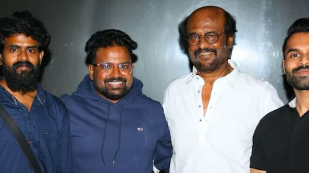 Director Dinesh Ravichandran Meets Rajinikanth, Seeks Blessings For His ...