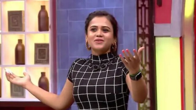 Tamil TV Anchor Manimegalai Quits Cooku With Comali 5 | Movies News ...