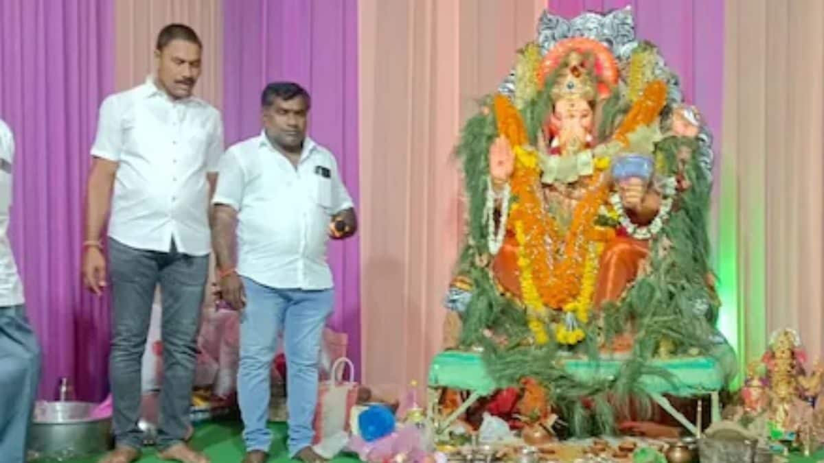 Vemulawada's Sri Sai Ganesh Seva Samiti Hosts 108 Prasads Offering For Ganapathy Puja | India ...