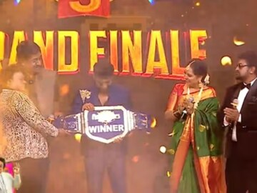 Huli Karthik Crowned Winner Of Gicchi Gili Gili Season 3, Wins Gold ...