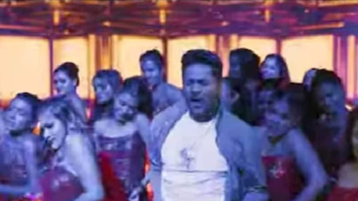 Watch: Prabhu Deva And Vedhika's Impressive Moves In Petta Rap’s Lika Lika Song | Movies News ...